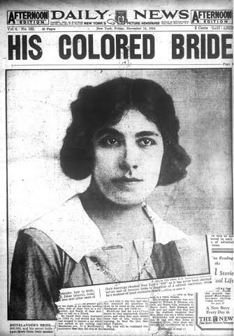 Introducing Nella Larsen's "Passing" + Excerpts from Contemporary Reviews